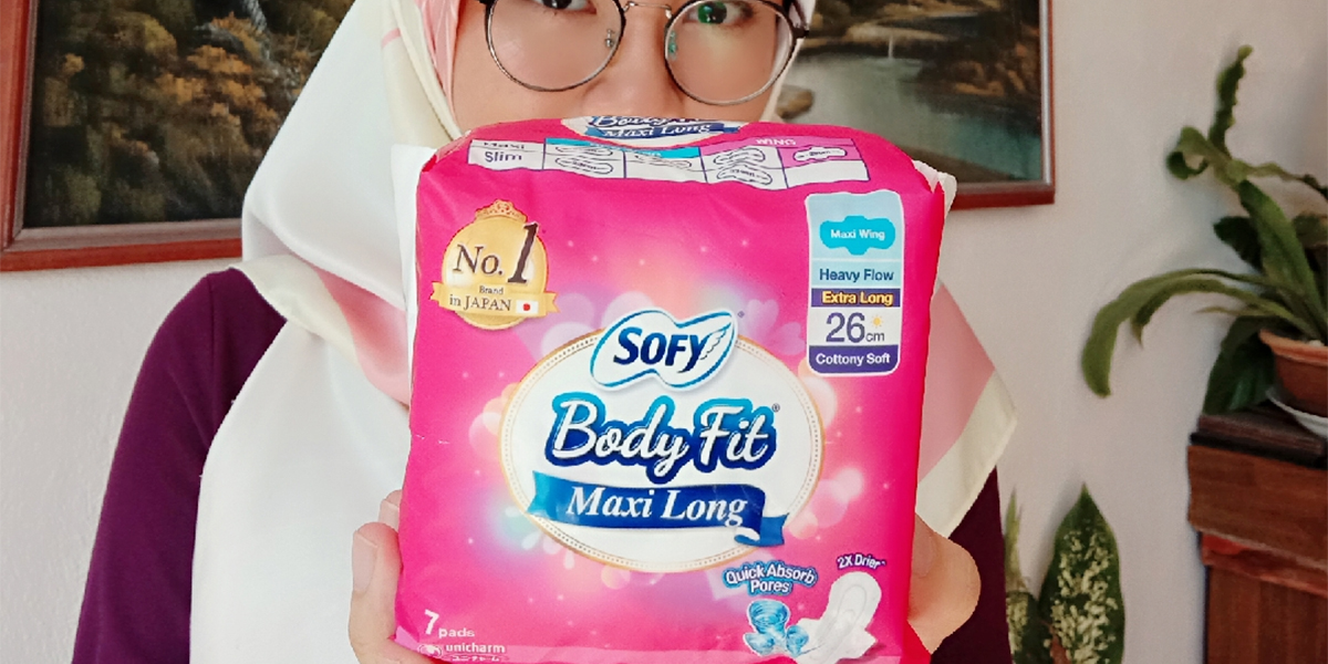 How active girls deal with period leakage - The Review Collective